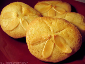 Pansyshell cookies - WTSIM#3 - Cooksister | Food, Travel, Photography